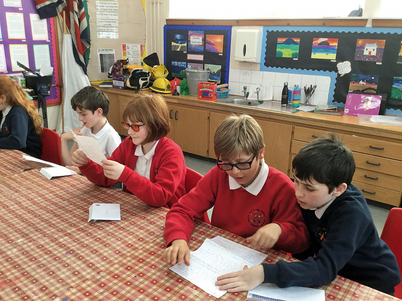 YOU’VE GOT MAIL – SCHOOLCHILDREN REVIVE THE PENPAL TRADITION – The Wee Vine