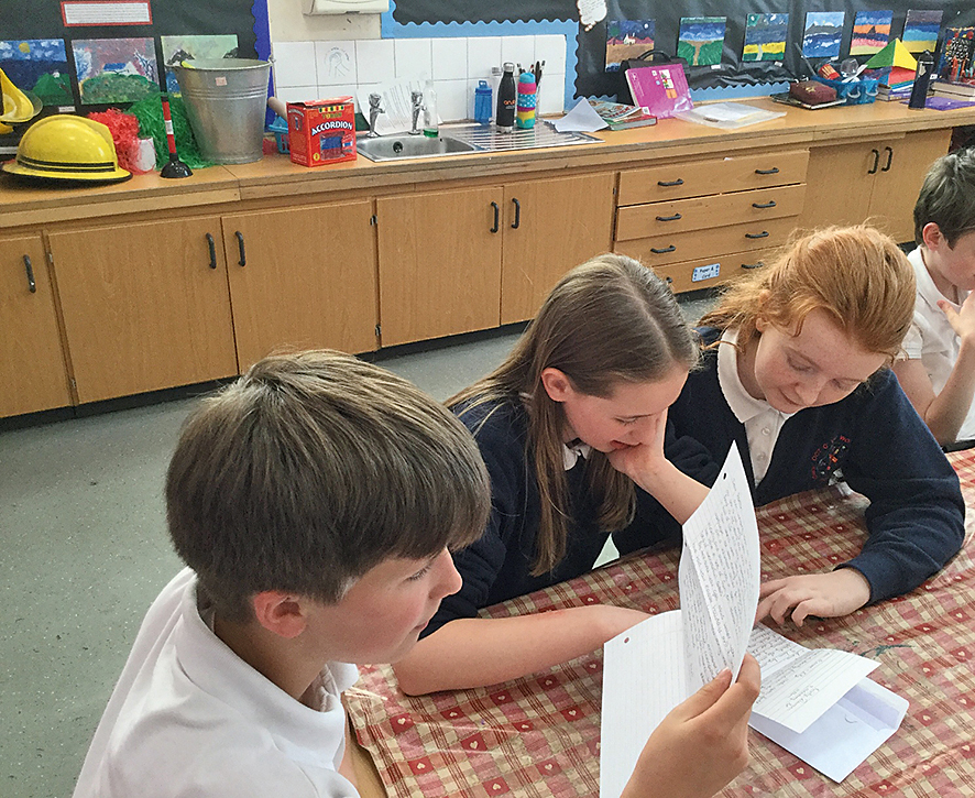 YOU’VE GOT MAIL – SCHOOLCHILDREN REVIVE THE PENPAL TRADITION – The Wee Vine